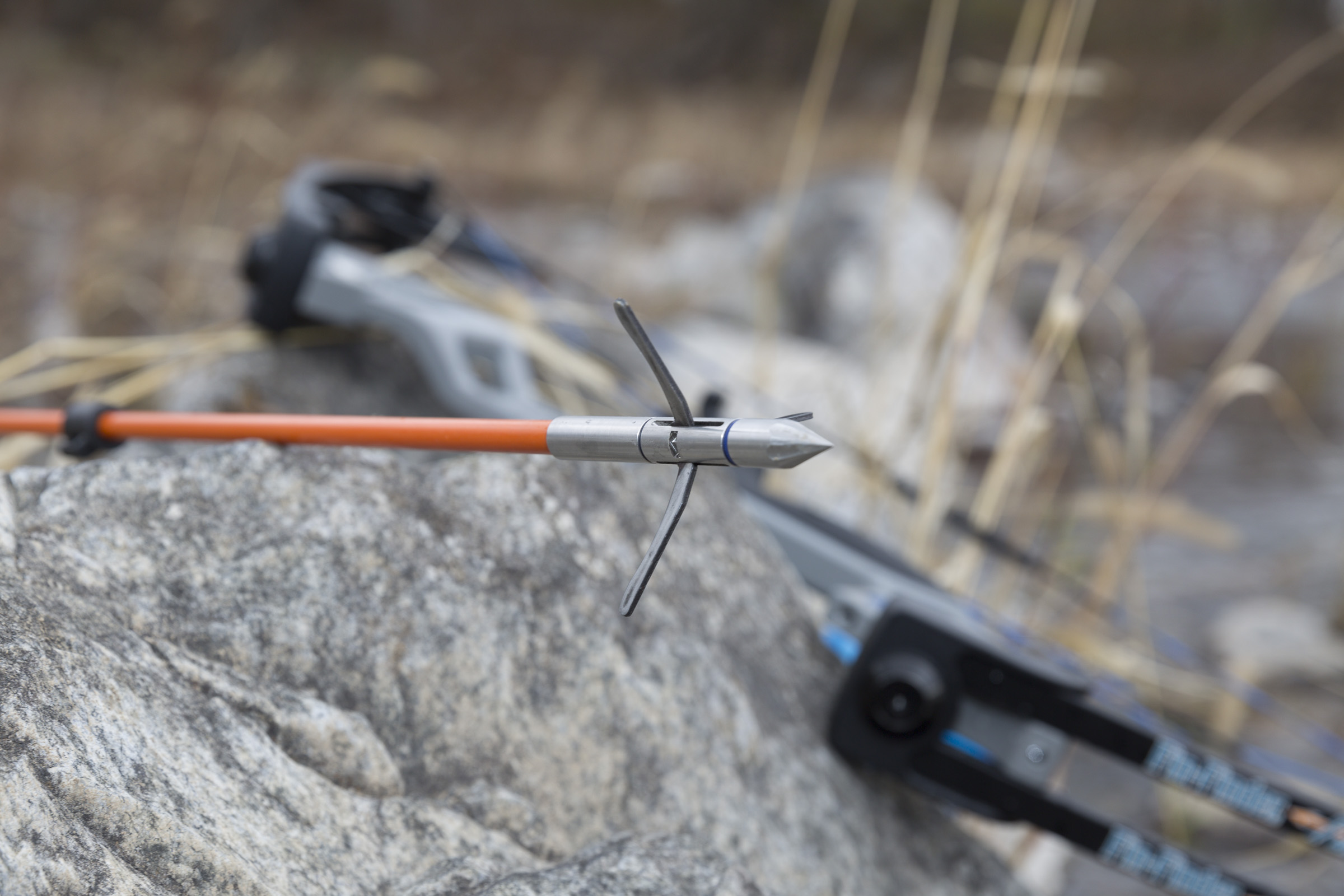 Top 3 Benefits of the Kraken 3 Barb Bowfishing Point | Fin-Finder